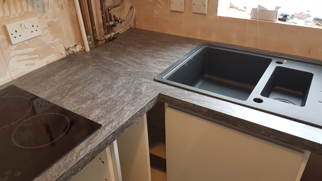 Worktop Fitter – Kitchen Worktop Fitter, Installing Worktops in the ...